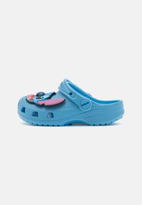 Crocs STITCH CLASSIC UNISEX - Pool slides - oxygen/blue - Zalando.co.uk