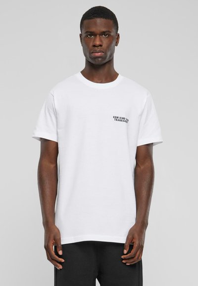 Mister Tee GIVE YOURSELF TIME TEE - Printtipaita - white/valkoinen ...
