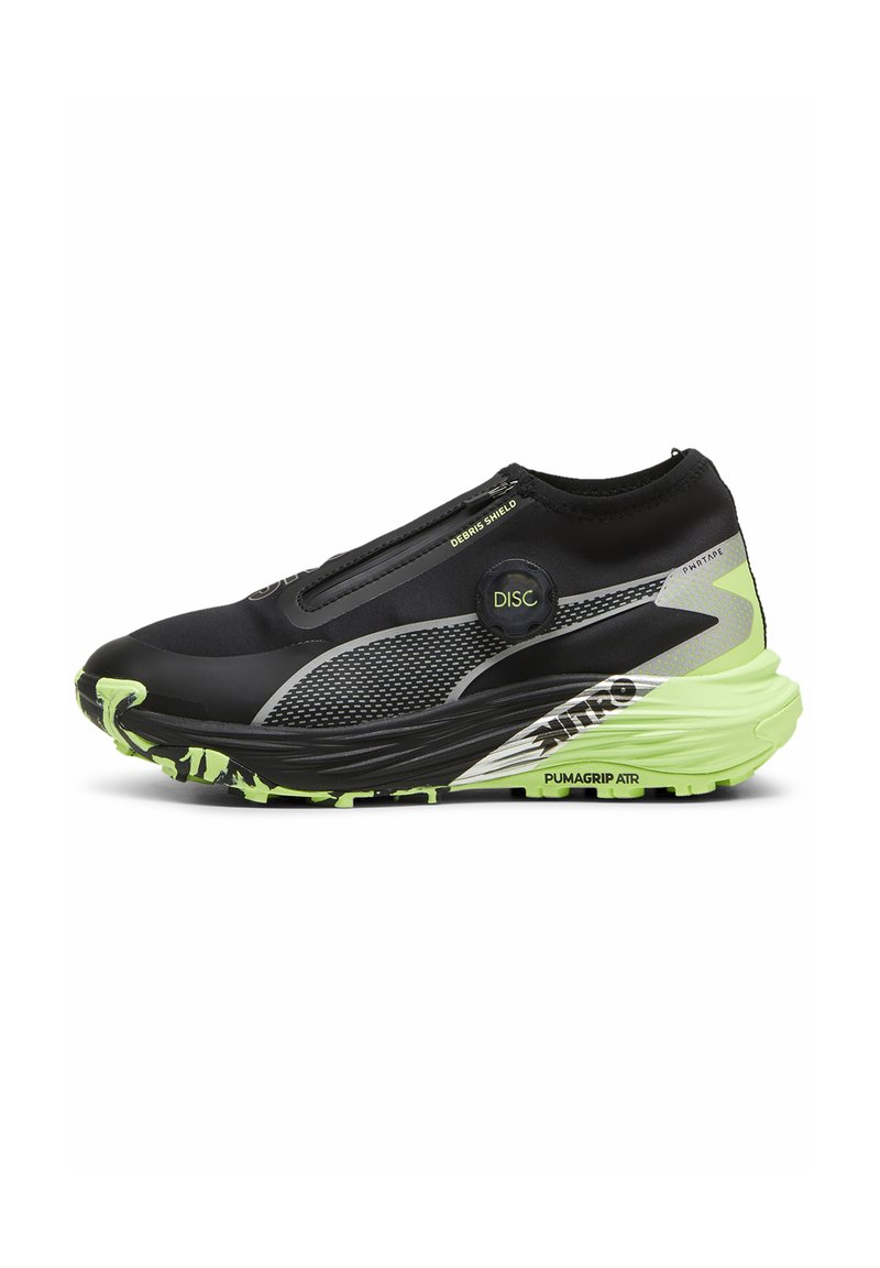Puma VOYAGE NITRO 3 DISC - Laufschuh Trail - black fizzy apple silver ...