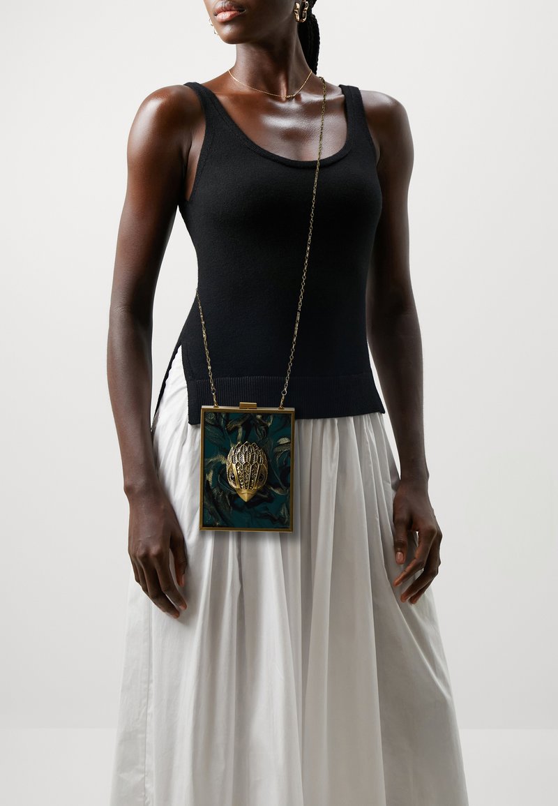 Kurt Geiger London VERTICAL EAGLE BOX - Clutch - green oth/goldfarben ...