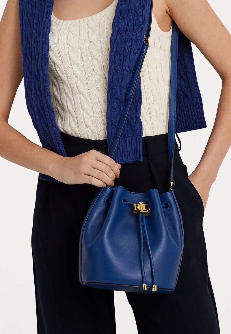 Lauren Ralph Lauren LEATHER MEDIUM ANDIE DRAWSTRING BAG - Axelremsväska ...