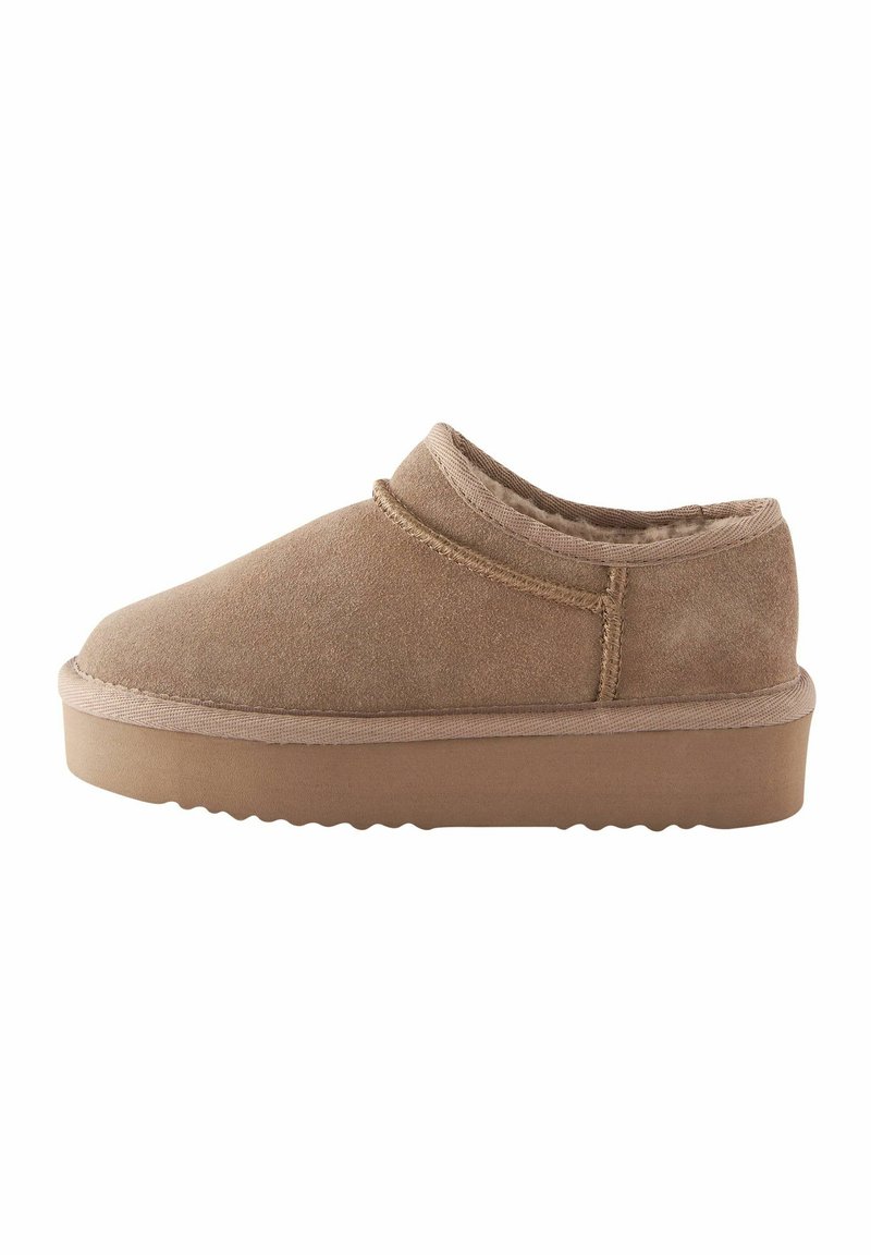 Next SHOOT - REGULAR FIT - Tofflor & inneskor - mink brown/brun ...