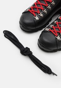 Scarpa PRIMITIVE - Outdoorschoenen - black/red/zwart - Zalando.nl
