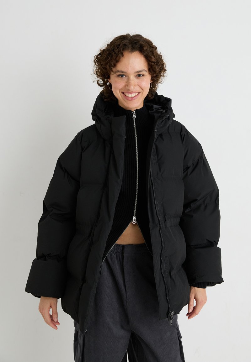 Weekday WAISTED PUFFER JACKET - Winter coat - black - Zalando.ie