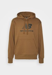 New Balance ESSENTIALS STACKED LOGO HOODIE - Hanorac - dark earth/maro ...