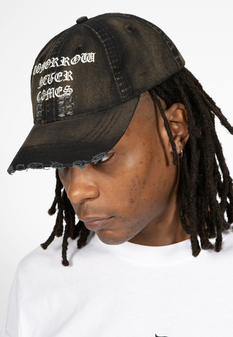Wasted Paris CAP DESTROY NEVER COMES UNISEX - Cap - faded black/black ...