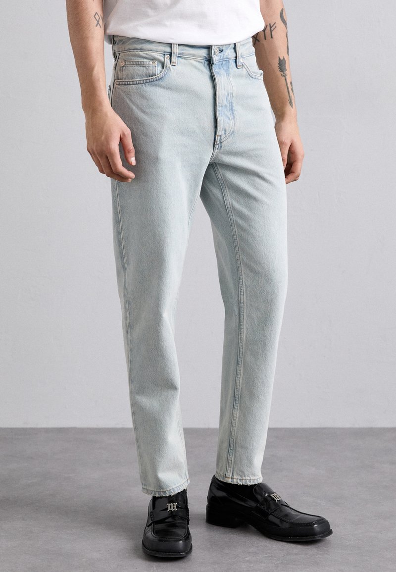 Won Hundred BEN - Jeans Tapered Fit - super light blue/black/hellblau ...