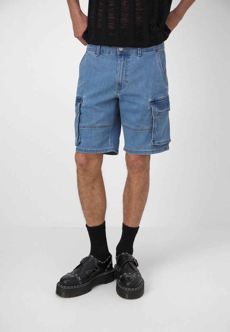 Only & Sons ONSCAM STAGE BOX - Denim shorts - light blue denim/light ...