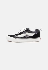 Vans KNU SKOOL UNISEX - Skeitborda apavi - black/melns - Zalando.lv