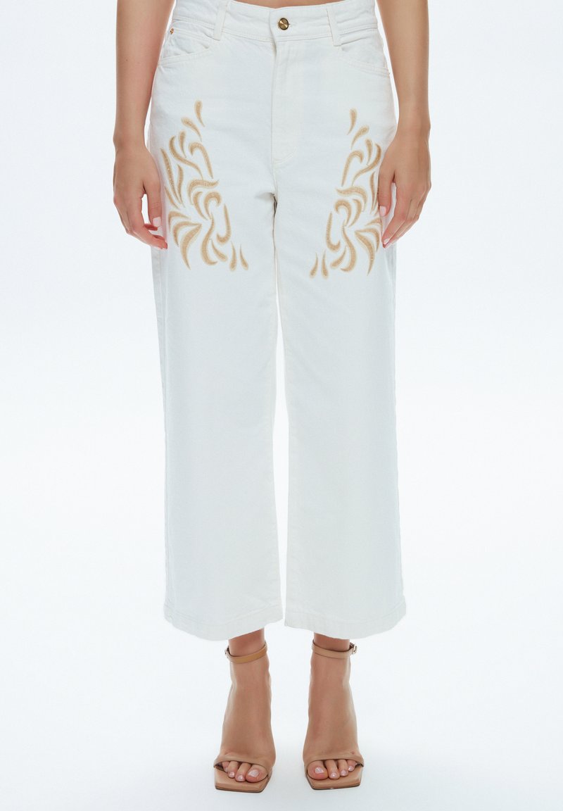 adL METTE - Flared Jeans - beige - Zalando