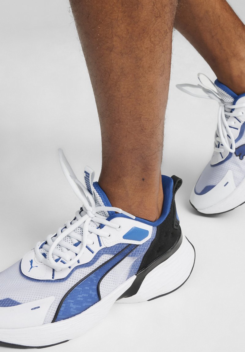 Puma SOFTRIDE SWAY - Zapatillas running asfalto - silver mist glaze ...