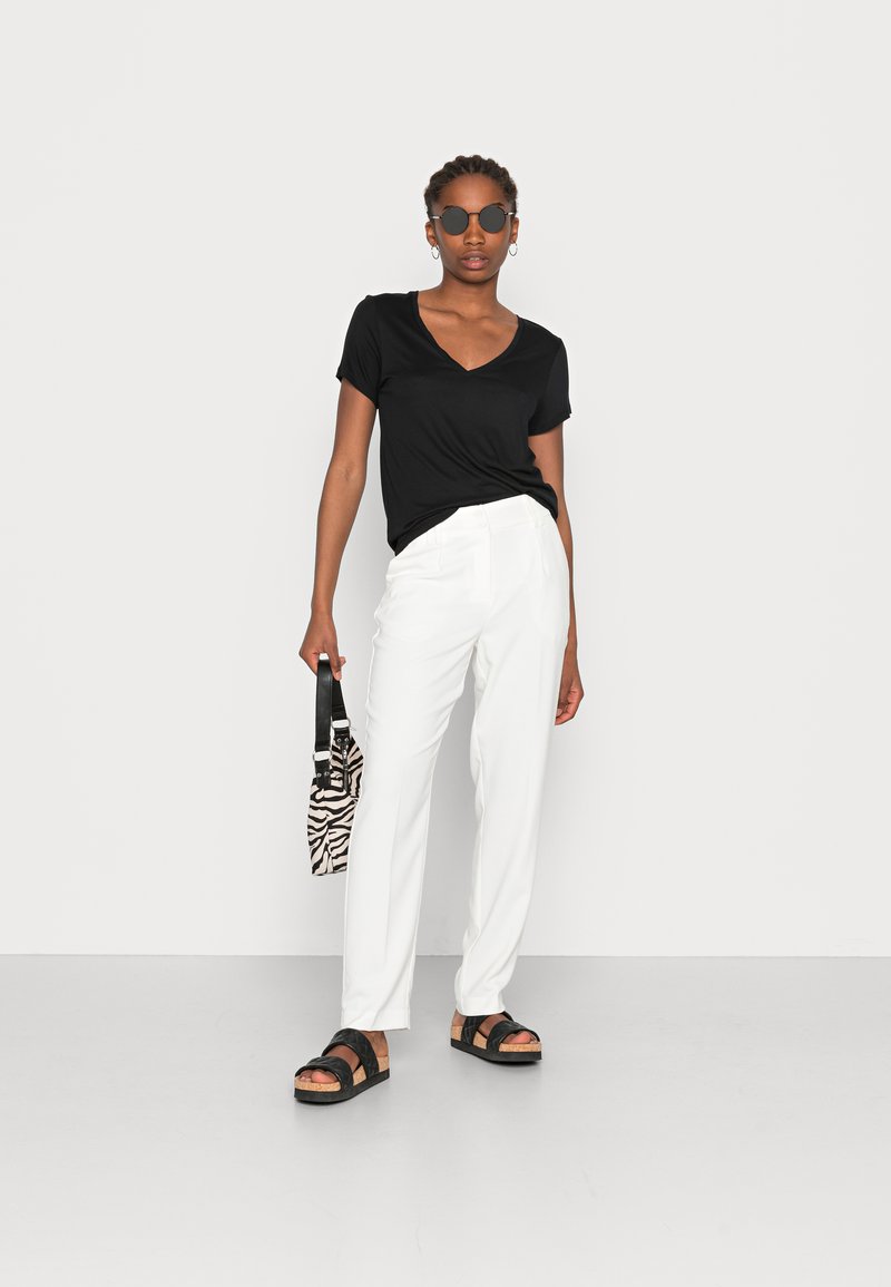 NA-KD V NECK TEE 2 PACK - T-Shirt basic - black/white/schwarz - Zalando.at