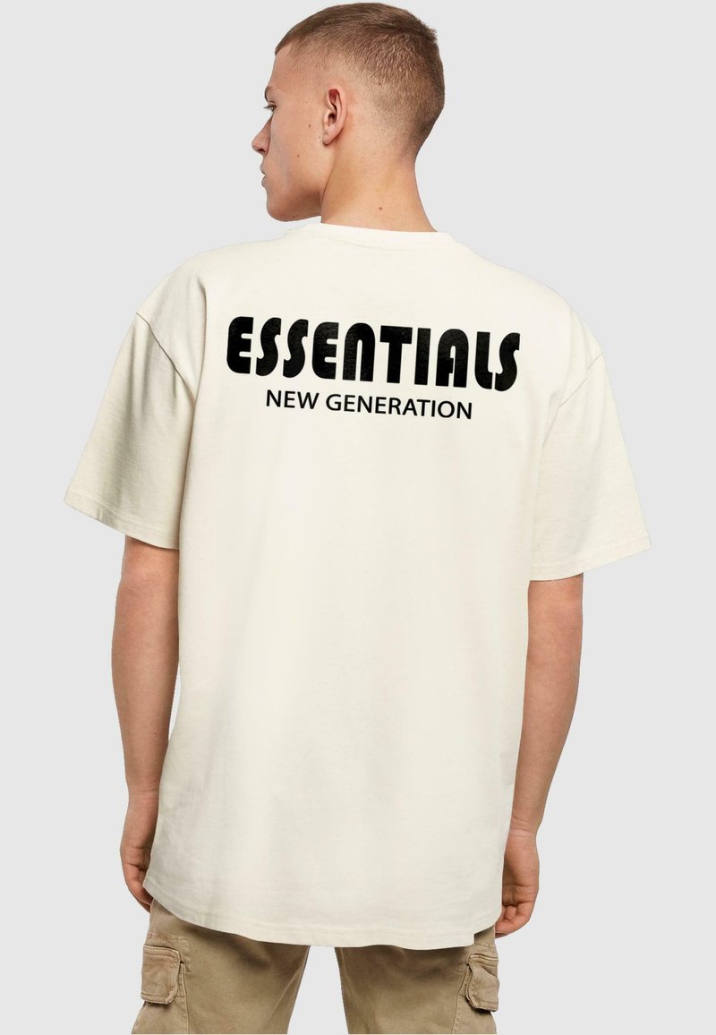 Merchcode ESSENTIALS NEW GENERATION HEAVY - T-shirts print - sand/beige ...
