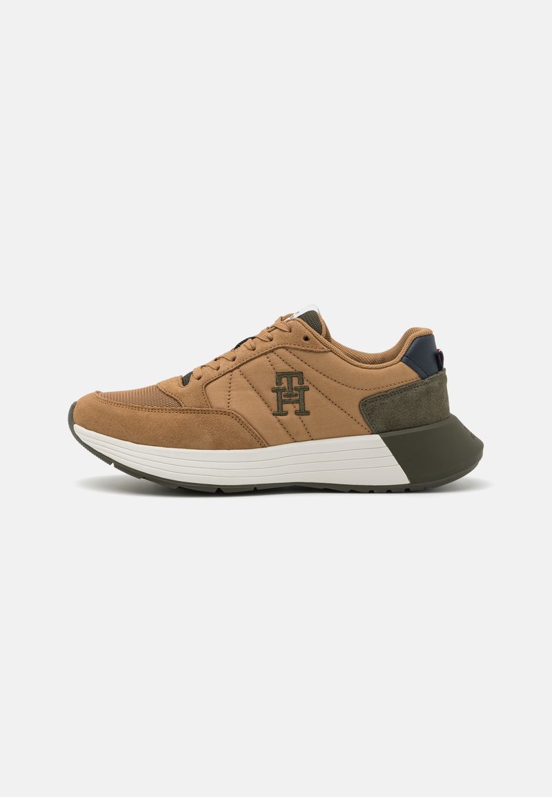 Tommy Hilfiger CLASSIC ELEVATED RUNNER - Baskets basses - army green ...