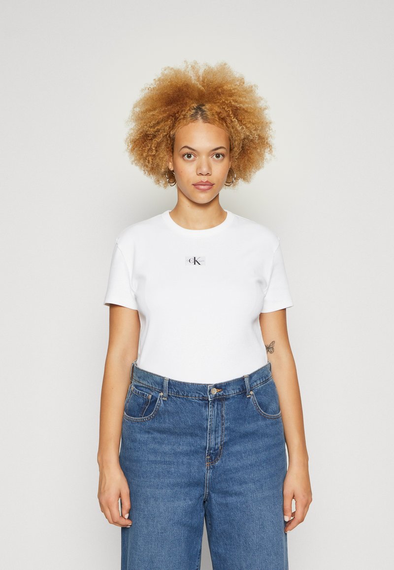 Calvin Klein Jeans Plus PLUS LABEL TEE - T-shirt basic - bright white ...