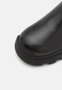 Proenza Schouler STOMP CHELSEA BOOTS - Kotníkové boty na platformě ...