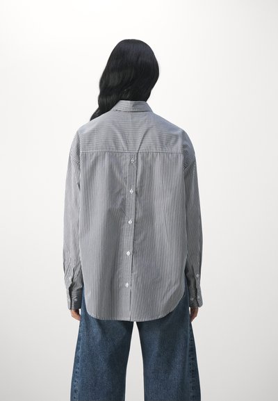 DESIGNERS REMIX HARRIET OVERSIZED - Blúzka so zapínaním na gombíky ...