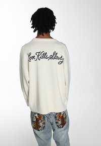 Ed Hardy SKULL IN FLAMES - Strickpullover - ecru black/offwhite ...