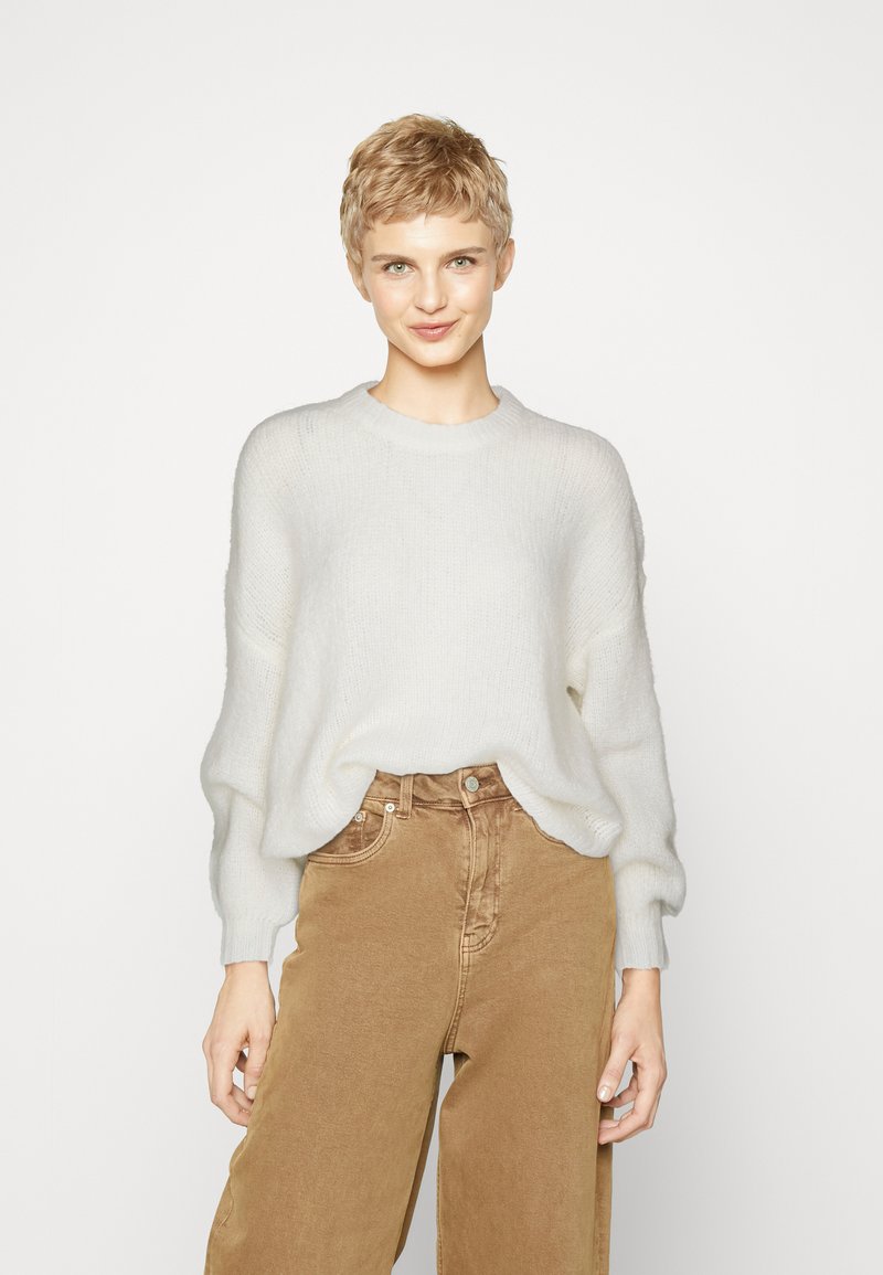 Vero Moda VMSMOOTH O NECK - Pulover - snow white/alb - Zalando.ro
