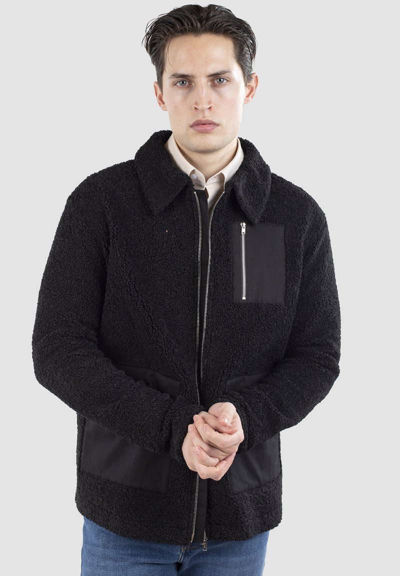CISZERE Fleecejakke - black/svart - Zalando.no
