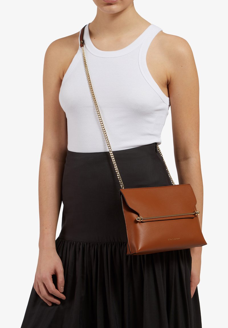 Strathberry STYLIST - Schoudertas - chestnut/bruin - Zalando.be