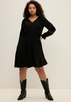 Cache Cache AUSGESTELLTES MIT WICKELKRAGEN - Vestido ligero - noir ...