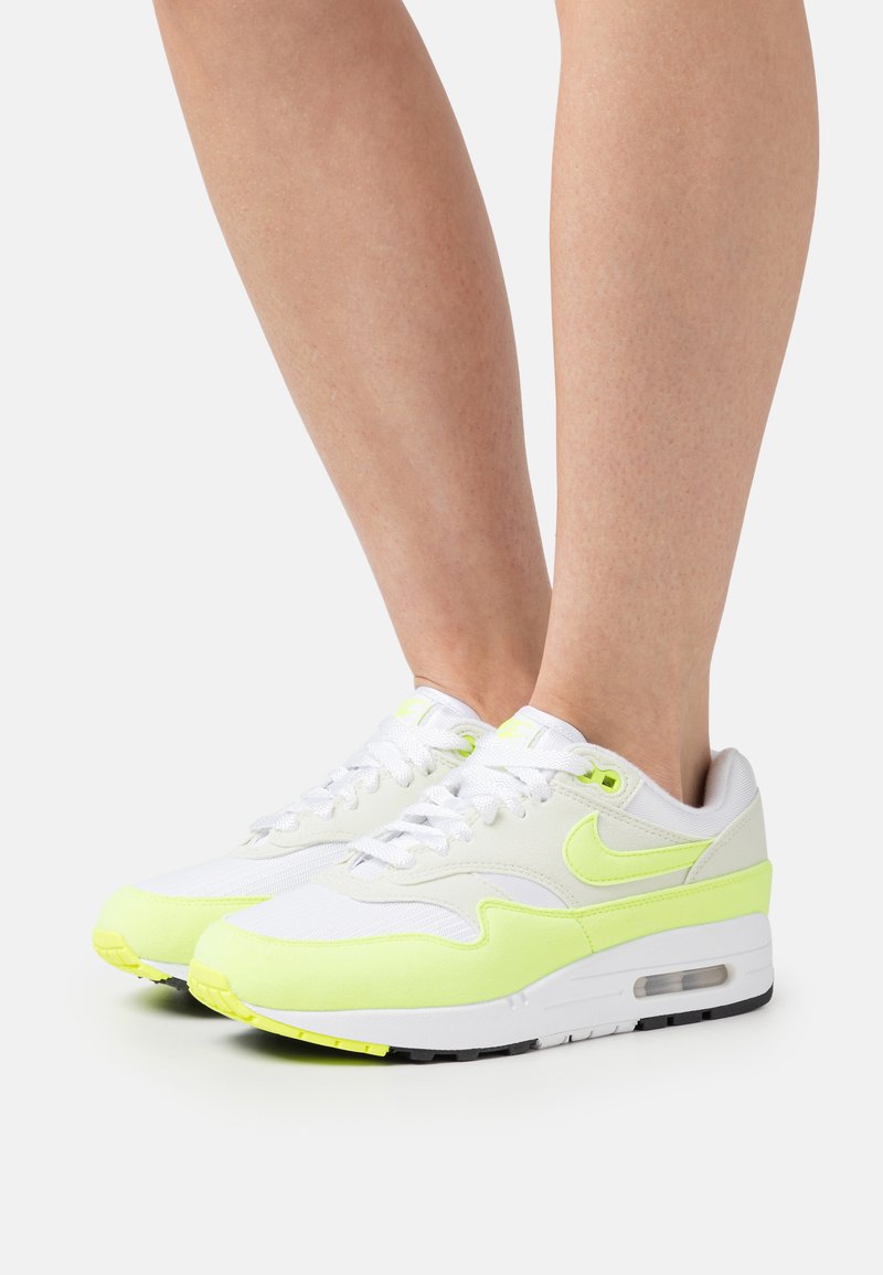 Nike Sportswear AIR MAX 1 - Tenisky - white/volt/sea glass/black/biela - Zalando.sk