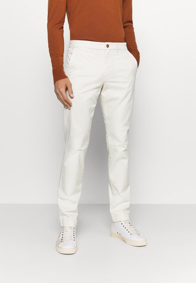 INDICODE JEANS GOVER - Chinot - offwhite/luonnonvalkoinen - Zalando.fi