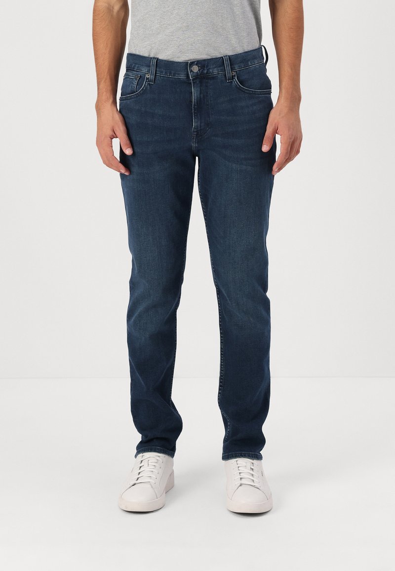 Tommy Hilfiger CORE DENTON - Straight leg jeans - tinted blue/dark blue ...