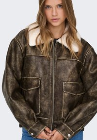 ONLY ONLINGRID - Jakna od umjetne kože - chocolate martini detail ...