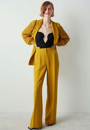 Gule Bukser | Damer | Køb bukser til kvinder online | ZALANDO