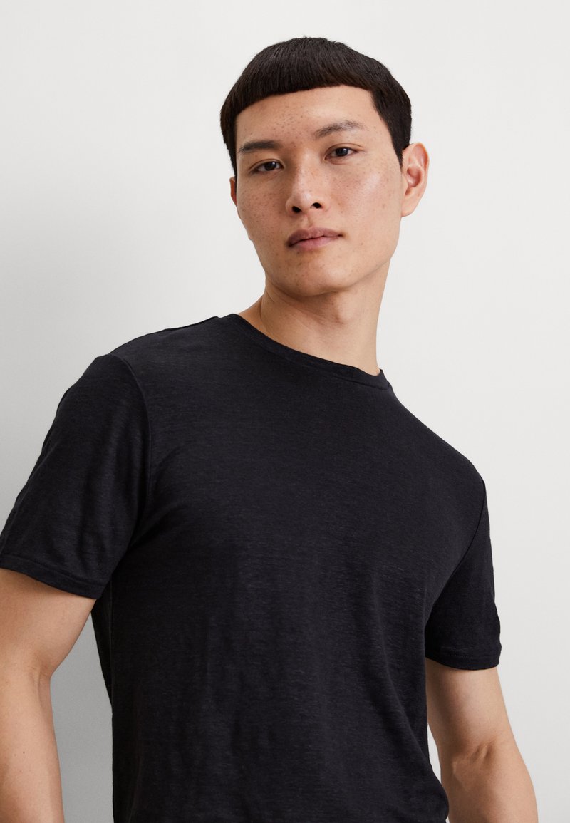J.LINDEBERG COMA TEE - Basic T-shirt - black - Zalando.ie