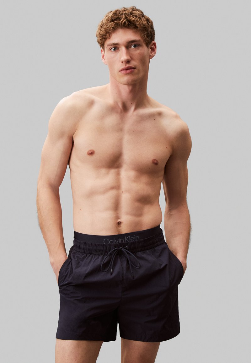 Calvin Klein Swimwear MEDIUM DOUBLE - Badeshorts - dark sapphire/blau - Zalando.ch