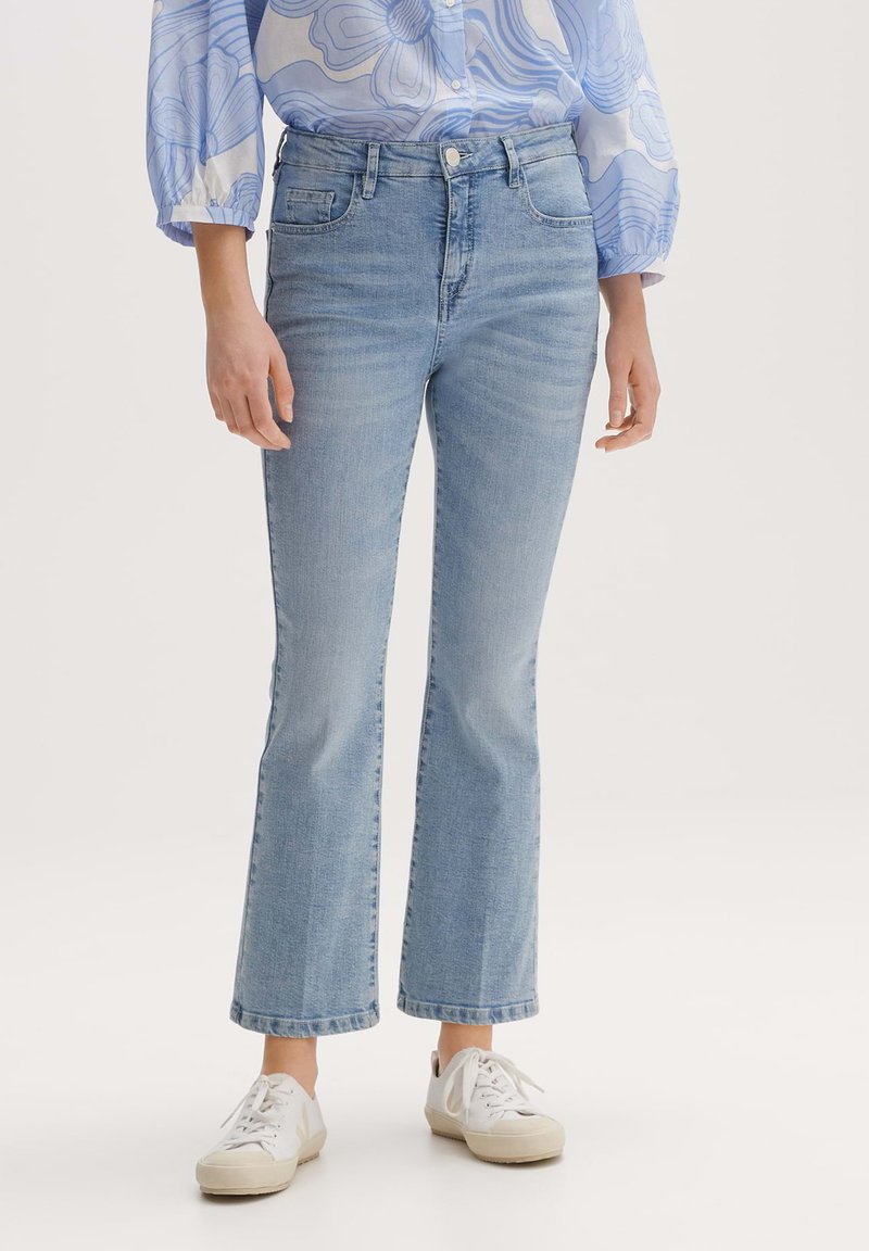 Opus ELEVA - Flared Jeans - california true blue/blauw denim/bluedenim ...