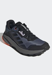adidas Performance TERREX TRAILRIDER - Vaelluskengät - steel core black ...