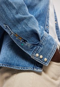 Scotch & Soda SHIRT WITH WESTERN DETAILS - Shirt - city slicker/light ...