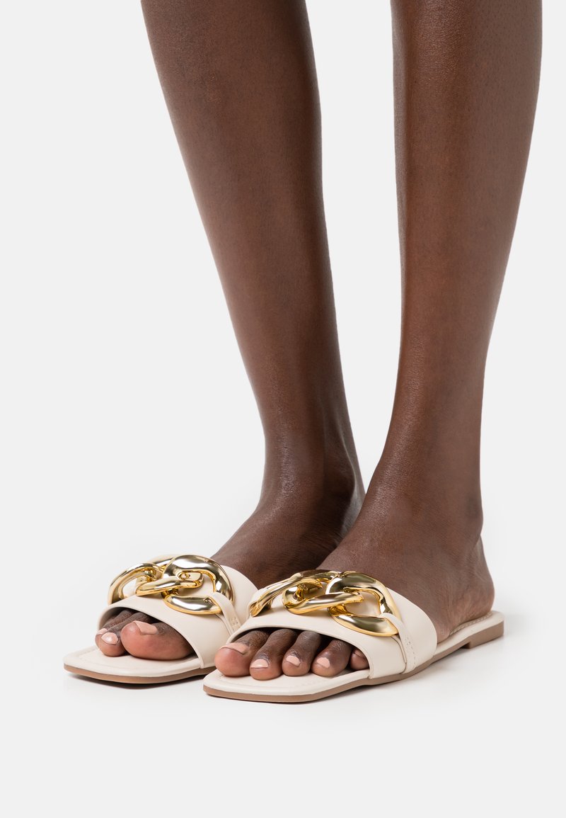 Rubi Shoes by Cotton On EVERYDAY HAILEY CHAIN SLIDE - Pantolette flach ...