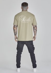 SIKSILK GRAPHIC - T-Shirt print - khaki - Zalando.de