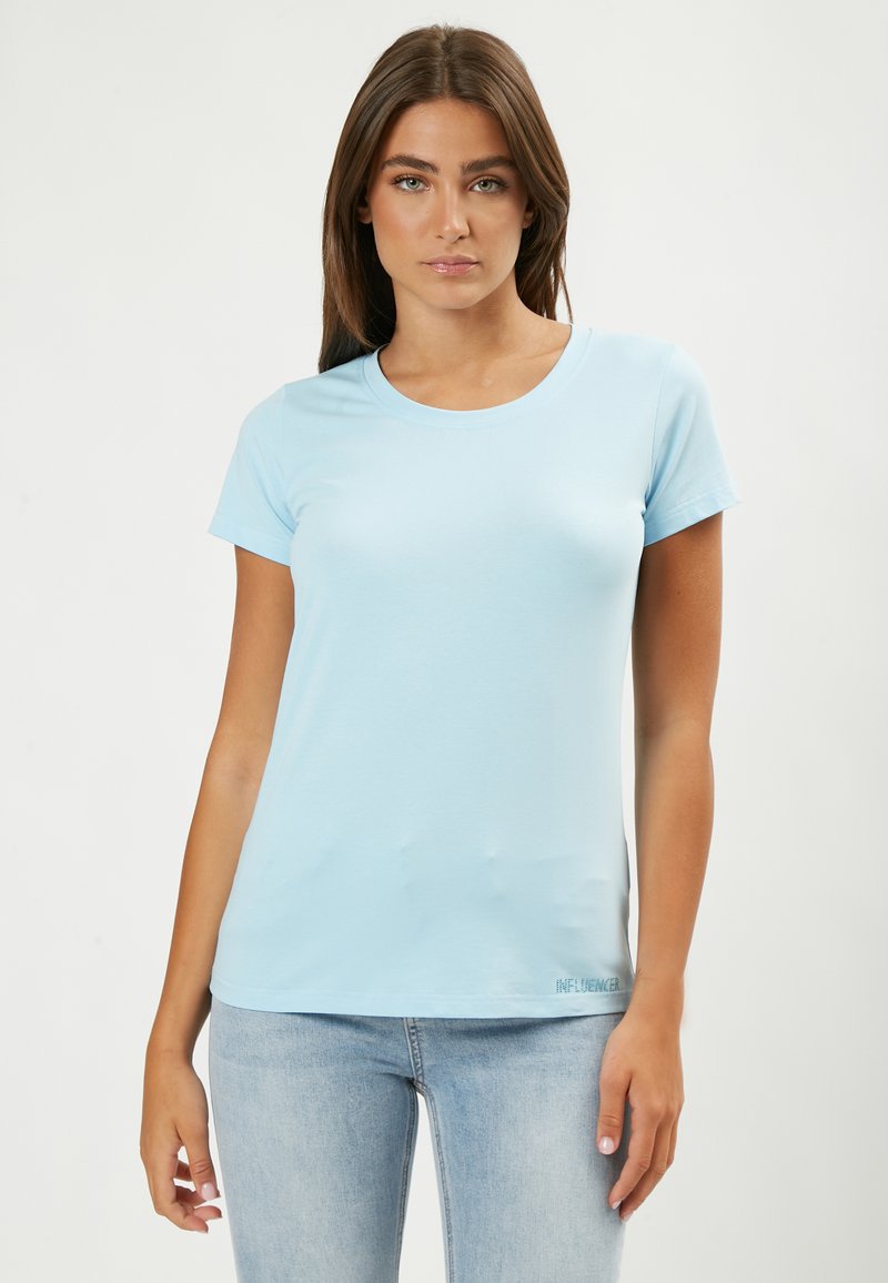 INFLUENCER LOGO TEE - T-Shirt basic - sky/hellblau - Zalando