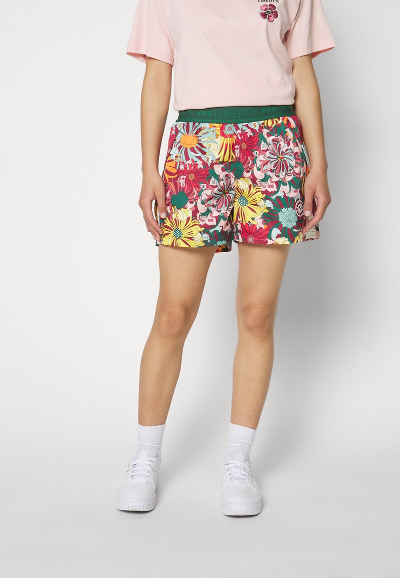 Puma LIBERTY - Shorts - pristine/flerfarget - Zalando.no