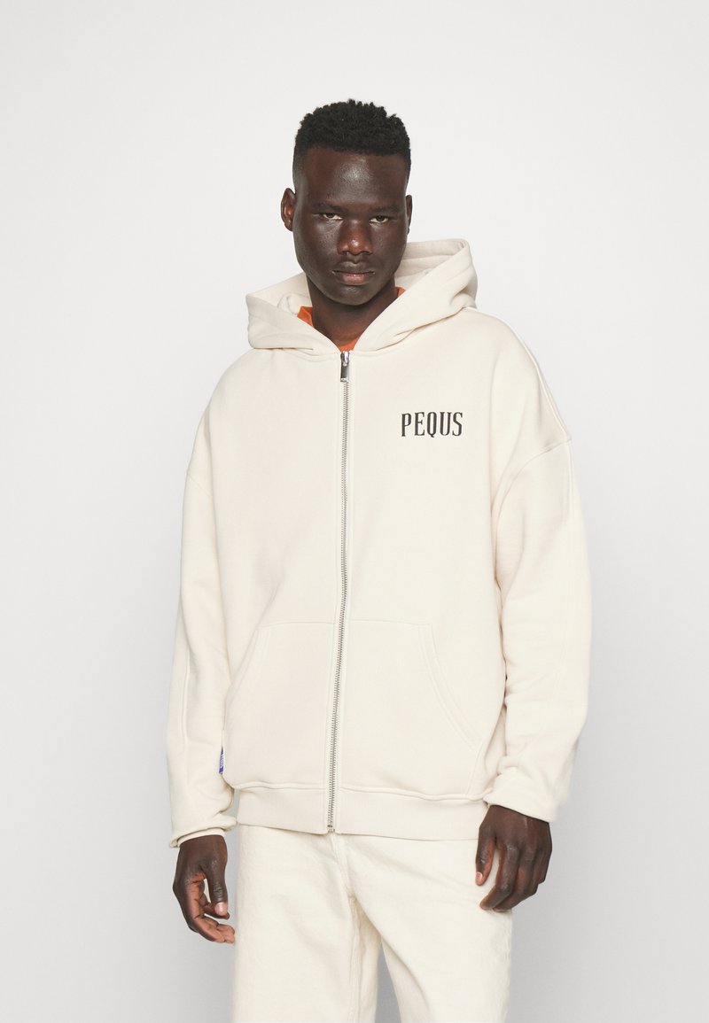 PEQUS ISLAND OF HEARTBREAKS ZIP HOODIE UNISEX - Sweatjacke - cream ...