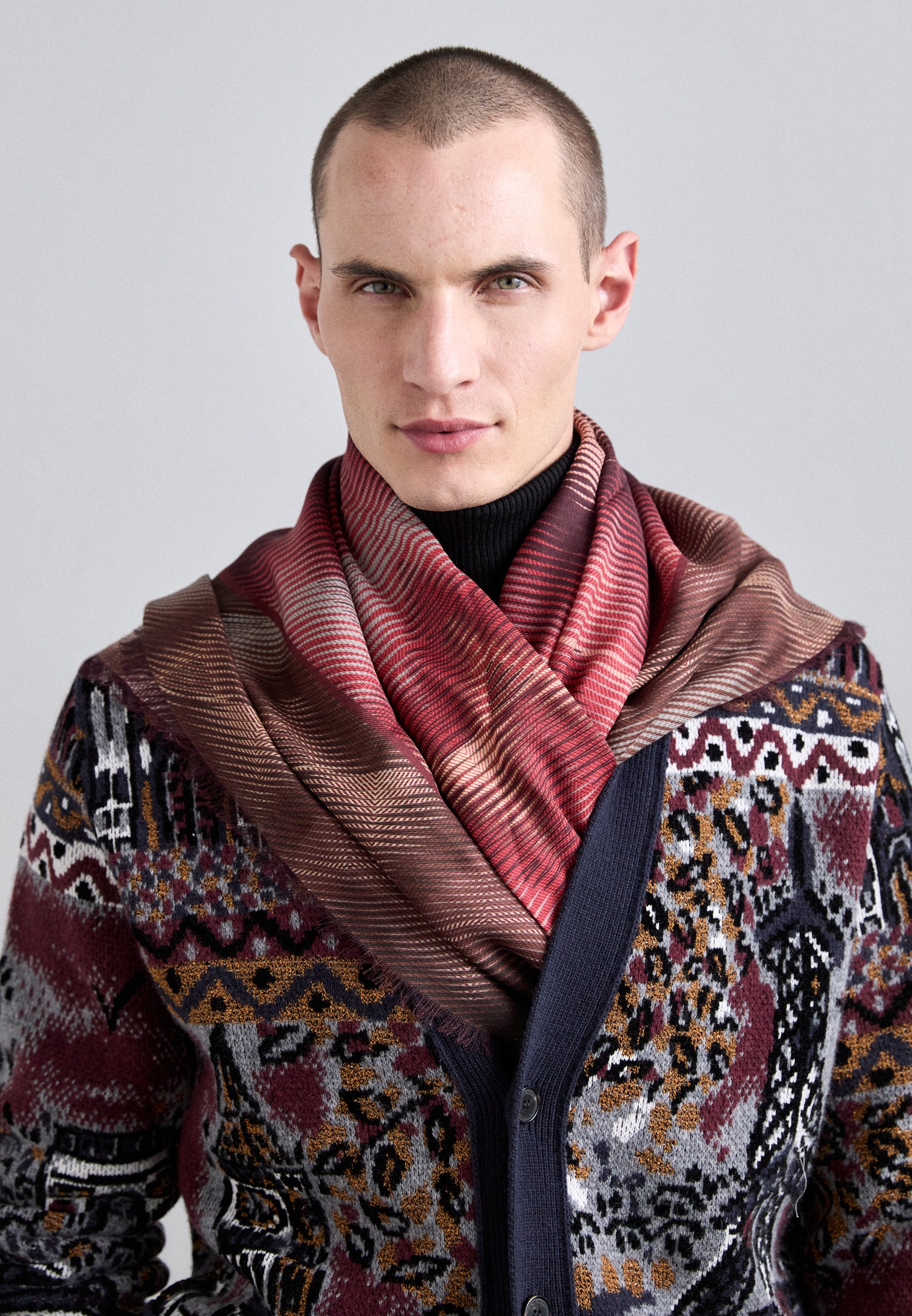 Women s Designer Silk Scarves Shawls on Sale Zalando IE