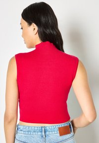 Apricot HIGH NECK CROP - Top - red/rød - Zalando.dk