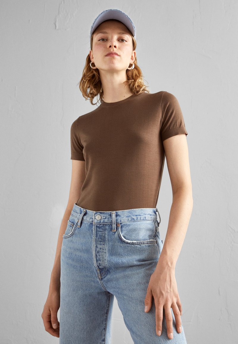 Theory TEE - Print T-shirt - pecan/light brown - Zalando.co.uk