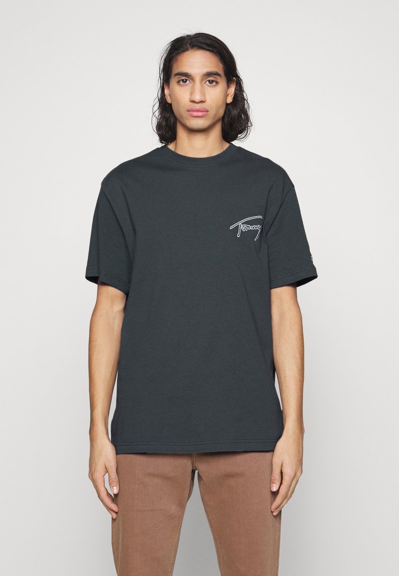 Tommy Jeans SIGNATURE TEE - Basic T-shirt - new charcoal/anthracite ...