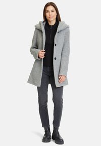 Amber & June MIT KAPUZE - Kurzmantel - middle grey melange/grau ...