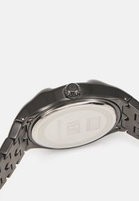 Diesel VERT WATCH QUARTZ HAND DATE - 44MM - Klocka - black/svart ...