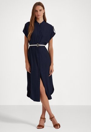 Lauren Ralph Lauren Petite TYCENDA SHORT SLEEVE DAY DRESS - Vestido camisero - refined navy/azul ...