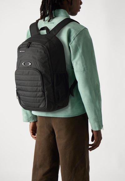 Oakley ICON BACKPACK UNISEX - Reppu - blackout/musta - Zalando.fi