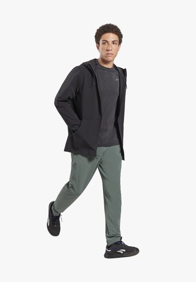 Reebok TRAINING ESSENTIALS JACKET - Trainingsjacke - black/schwarz ...